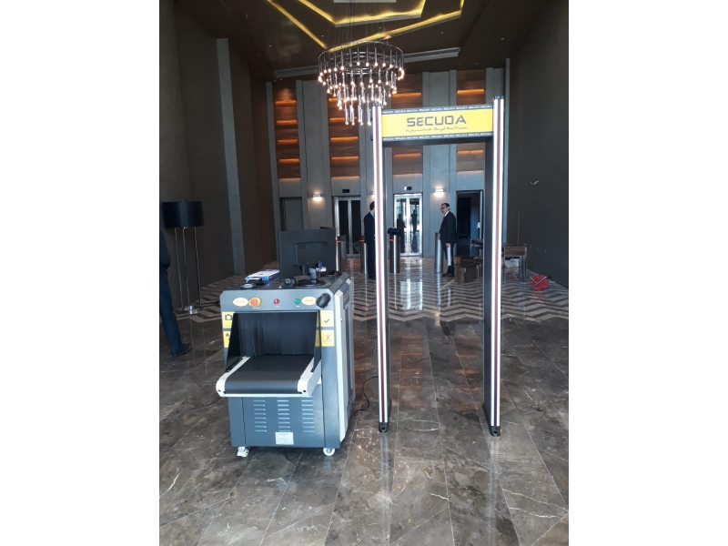 SECUDA SEC 200 WALKTHROUGH BODY SEARCHING METAL DETECTOR